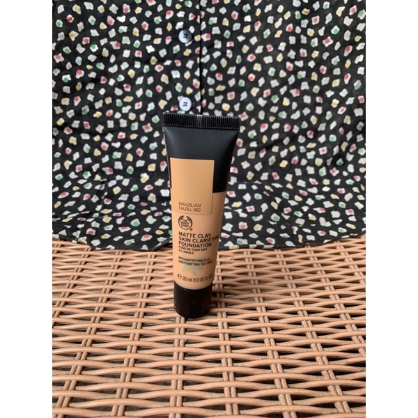 Jual The Body Shop Original Matte Clay Skin Clarifying Foundation 30ml ...