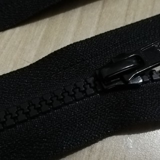 Jual Resleting Zipper YKK Hitam 24 Inch | Shopee Indonesia