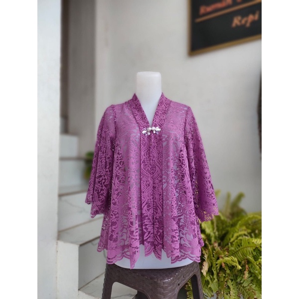 Jual kebaya Kartini pendek warna taro | Shopee Indonesia