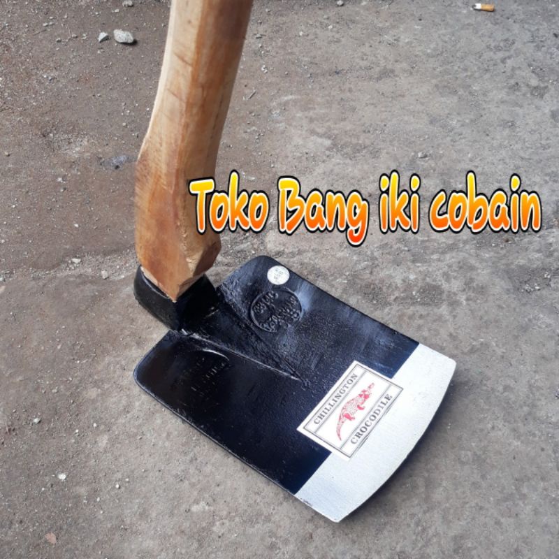 Jual Cangkul baja asli Pacul merk crocodile dan gagang Peralatan ...