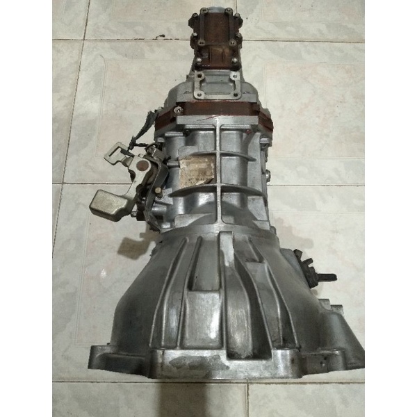Jual Transmisi hiace gear box hiace persenelang hiace transmisi gearbox ...