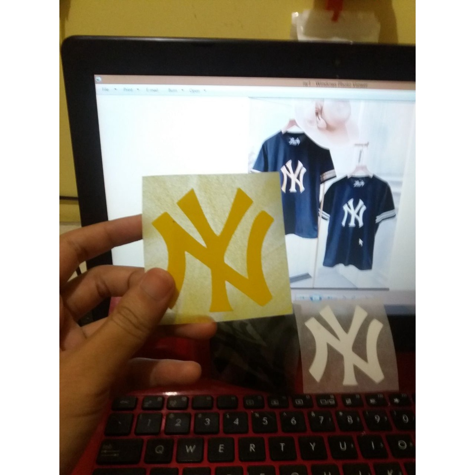 Jual Sablon Kaos Polyflex Flock Gosok Setrika Satuan Logo Ny | Shopee ...