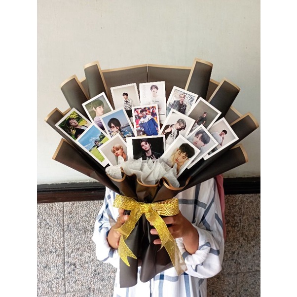 Jual BUKET POLAROID CUSTOM | BUCKET FOTO | BUCKET MURAH | Shopee Indonesia