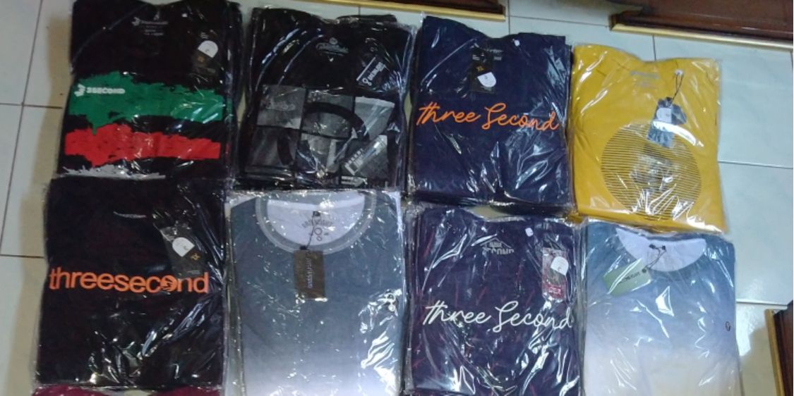 Toko Online KAOS 3SECOND GREENLIGHT | Shopee Indonesia