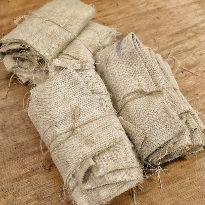 Jual Kain Goni - Kain Goni Perca 1 Kilo - Scrap Sisa Potongan Karung ...