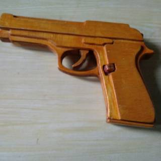 Jual Pistol kayu peluru karet | Shopee Indonesia