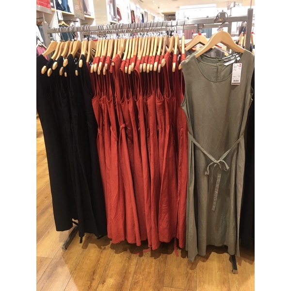 Jual UNI04 dress uniqlo (pesanan) | Shopee Indonesia