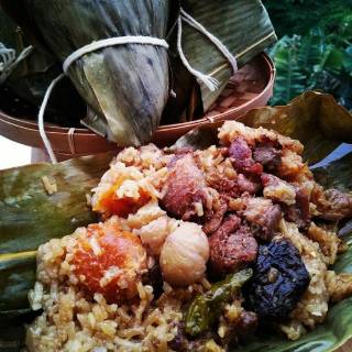 Jual Bacang medan bakcang komplit ketan nasi telur asin | Shopee Indonesia
