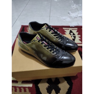Jual Prada original Prada bekas Prada second Gucci bekas LV bekas ...