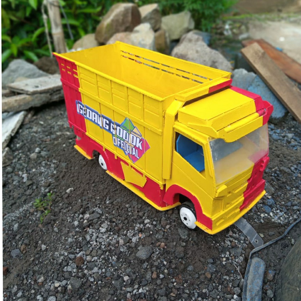 Jual Truk oleng Gedang Godok JUMBO / miniatur truk oleng / miniatur truk kayu / truk oleng ...