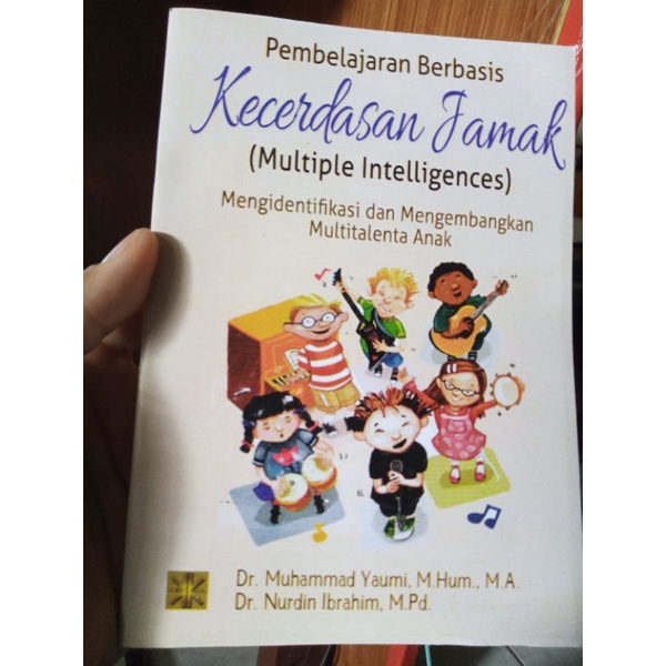 Jual Pembelajaran Berbasis Kecerdasan Jamak (Multiple Intelligences) (2013, total 246 hlm ...