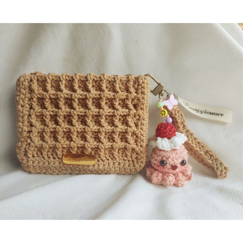 Jual dompet rajut (motif waffle + gurita lucu) | Shopee Indonesia