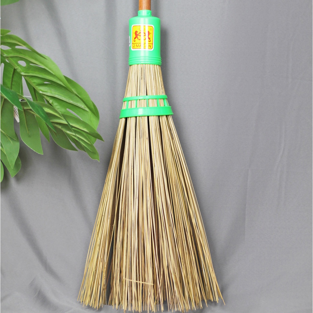 Jual Sapu Lidi Taman Gagang Panjang dan Jumbo - Sapu Taman Gagang Kayu ...