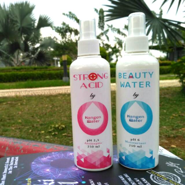 Jual 250ml Beauty Water dan Strong Acid (2 botol) | Shopee Indonesia