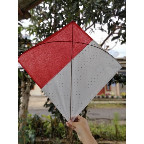 Jual layangan kertas 2 warna merah putih, putih merahamuda, merah ...
