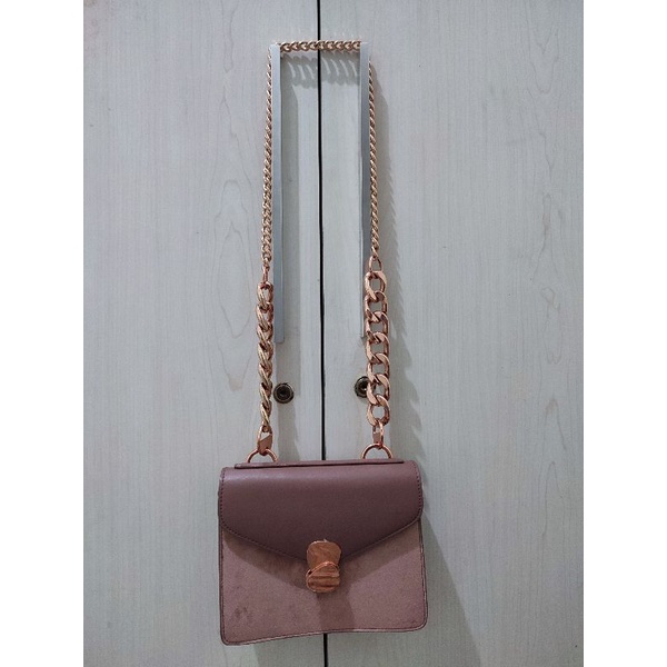 Jual preloved tas Charles & Keith CK (NETT) | Shopee Indonesia