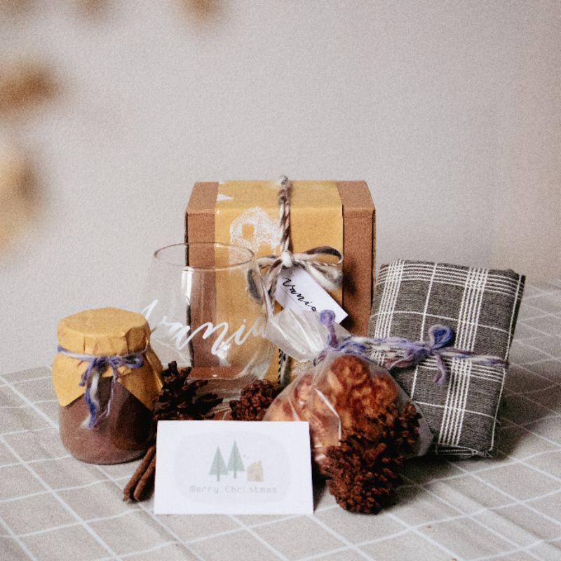 Jual Merry Christmas Package (Hampers Natal) | Shopee Indonesia
