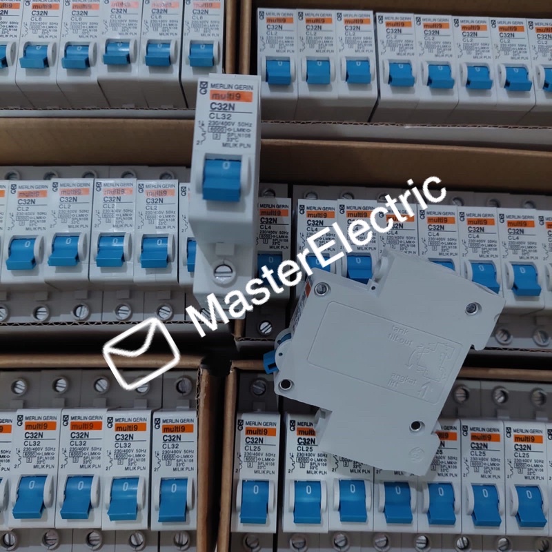 Jual MCB Merlin Gerin 1 phase 2A 4A 6A 10A 16A 20A 25A 32A | Shopee Indonesia