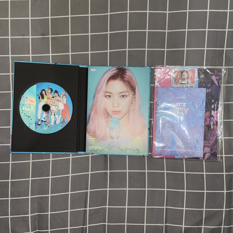 Jual itzy album only icy (unseal) | Shopee Indonesia Jual itzy album only icy (unseal) | Shopee Indonesia