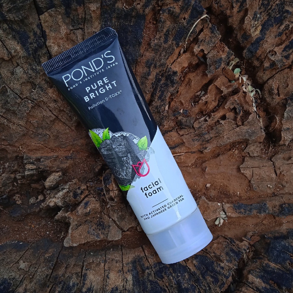 Jual Ponds Facial Wash Pure White Pollution D-toxx Charcoal (hitam ...