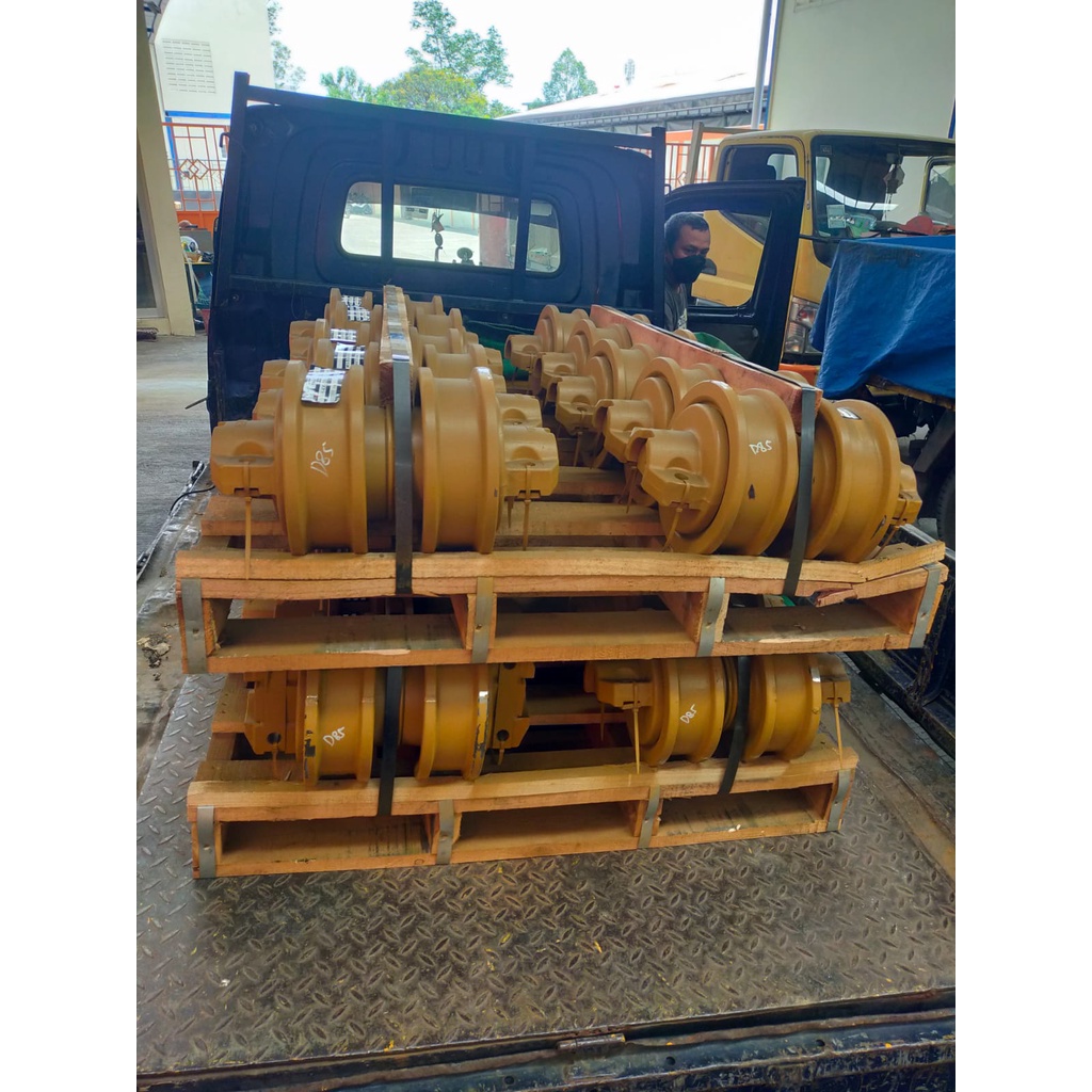 Jual TRACK ROLLER D85ESS-2 D/F ITR | Shopee Indonesia