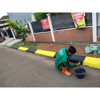 Jual Cat Minyak yg Cat jalan & Cat Trotoar 20kg Cat kansteen | Shopee ...