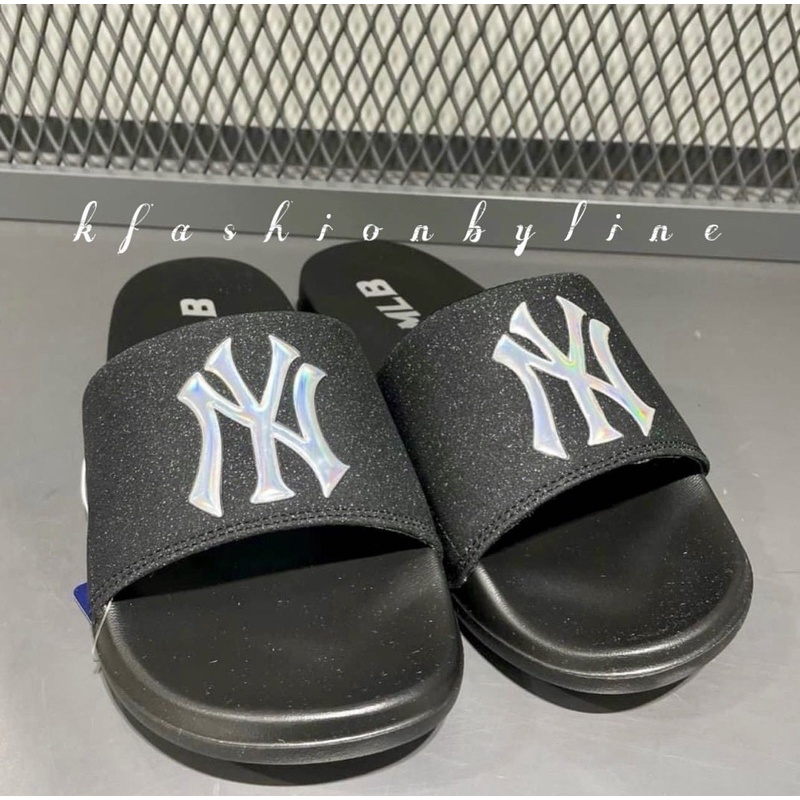 Jual MLB NEW MOUND HOLOGRAM New York Yankees (BLACK) | Shopee Indonesia