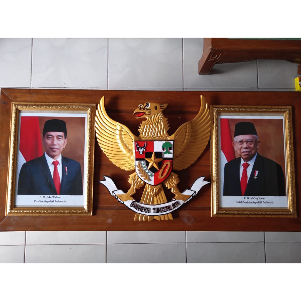 Jual Lambang Garuda & Pigura + Foto Presiden | Shopee Indonesia