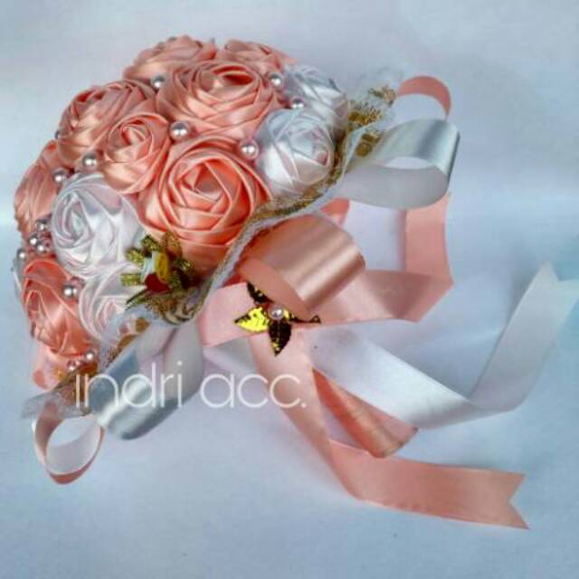 Jual Buket Bunga Satin / Hand Bucket / Wedding - Pernikahan / Wisuda ...