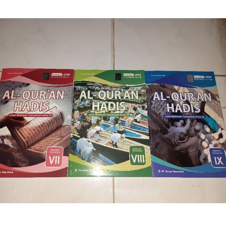 Jual AL-QUR'AN HADIS / Qurdis Kelas 7 8 9 MTs Kurikulum 2019 Madrasah Tsanawiyah MTs Penerbit ...