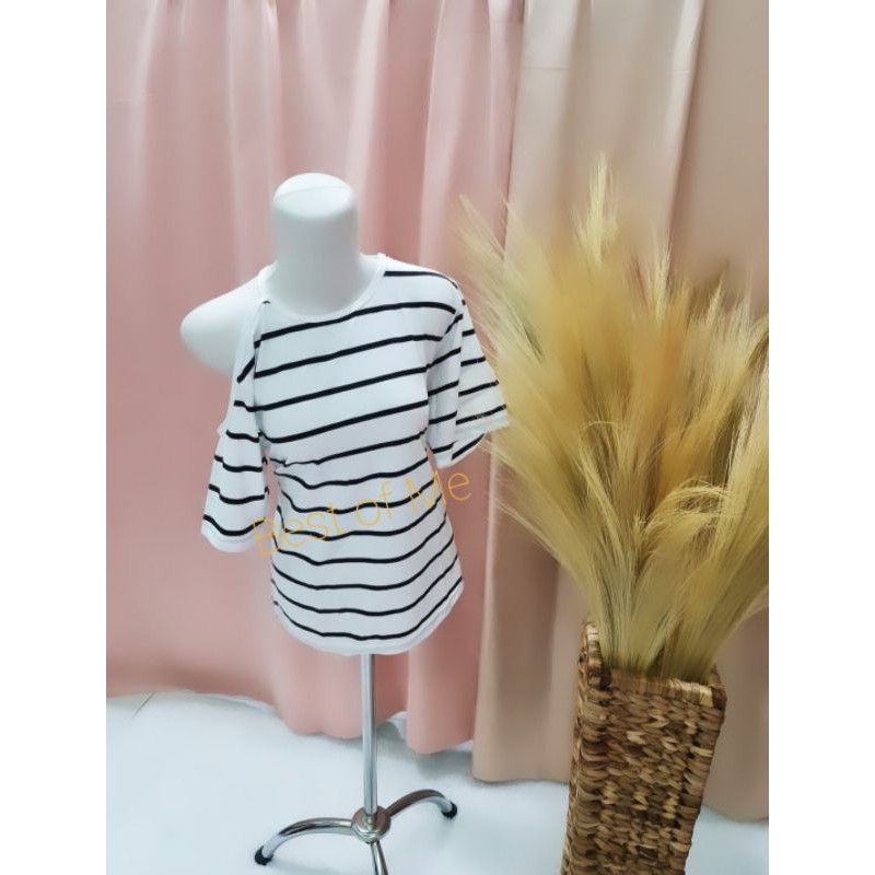 Jual kaos putih bergaris dengan bagian sisi samping one off shoulder ...
