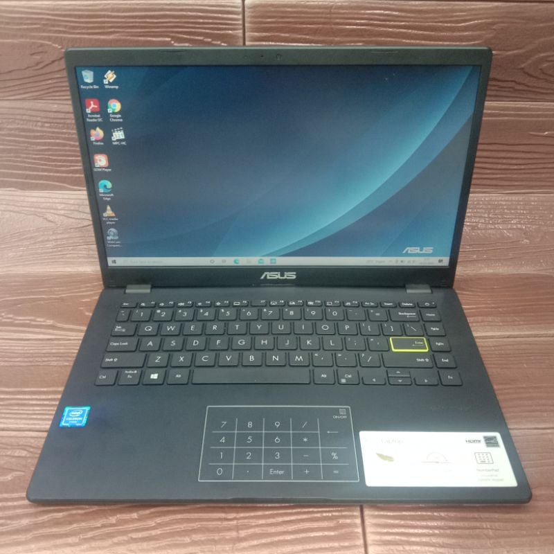 Jual Laptop Vivobook Asus E410Ma Celeron N4020 dengan RAM 4/256GB (SSD ...
