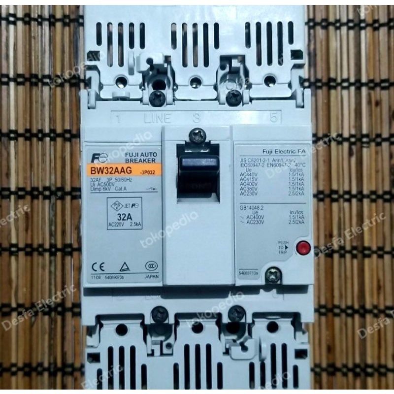 Jual MCCB Fuji BW32AAG 3 Phase 32A | Shopee Indonesia