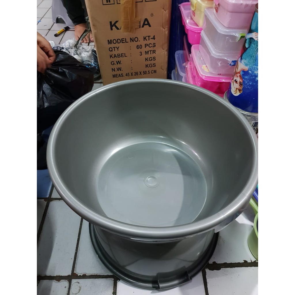 Jual Bak Plastik / Baskom Plastik / Ember Plastik Silver / Abu-Abu No ...