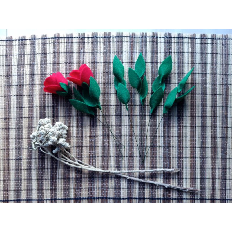 Jual bunga dan daun dari flanel/ bunga mawar flanel/ daun flanel ...