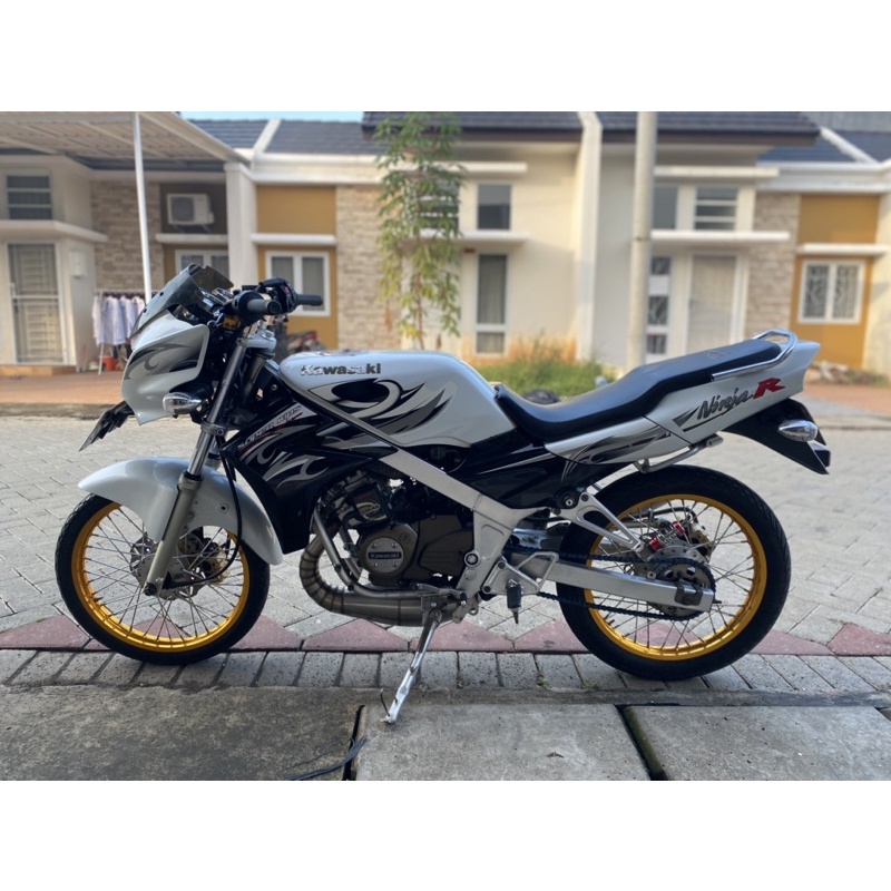 Jual kawasaki ninja r 2012 putih mantap | Shopee Indonesia