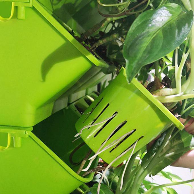 Jual Pot Bunga / Tanaman Dengan Model Gantung Dan Vertikal Warna Hijau ...