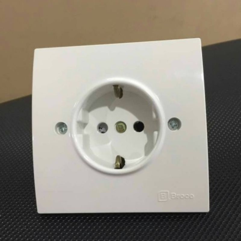 Jual SAKLAR BROCO NEURAY SOCKET OUTLET | Shopee Indonesia