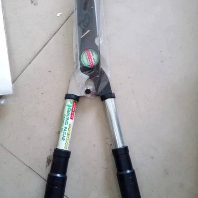 Jual Gunting Pagar/Gunting Tanaman Besar rumput pohon Kenmaster ... Jual Gunting Pagar/Gunting Tanaman Besar rumput pohon Kenmaster ...