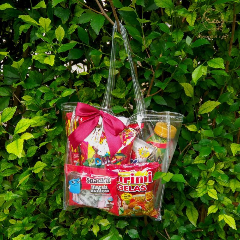 Jual HAMPERS SNACK/SNACK TAS MIKA/BINGKISAN ULANG TAHUN/BINGKISAN ...