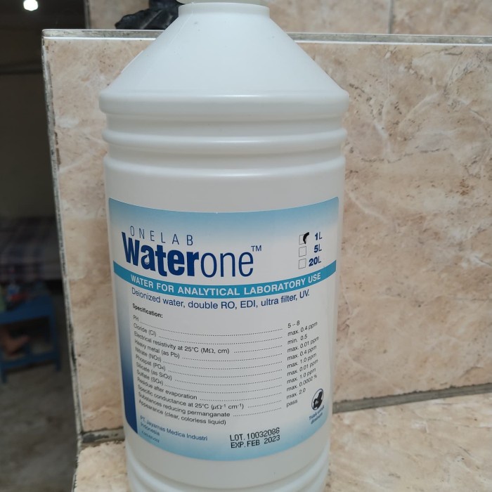 Jual ONEMED - WaterOne 1 Liter | Pure Water | Aquadest | Air Tabung ...