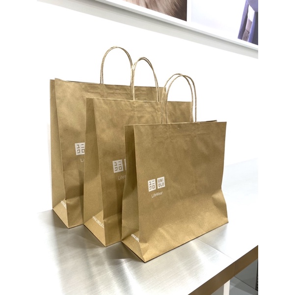 Paperbag Uniqlo Original Store. | Shopee Indonesia