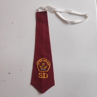 Jual Dasi sekolah SD warna merah putra dan putri | Shopee Indonesia