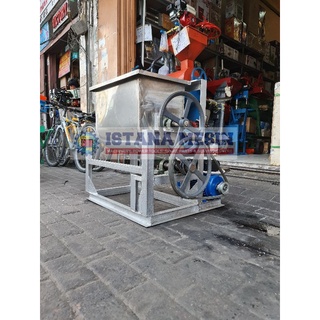 Jual MESIN PENGADUK PAKAN TERNAK MIXER SPIRAL 25KG STAINLESS + MOTOR ...