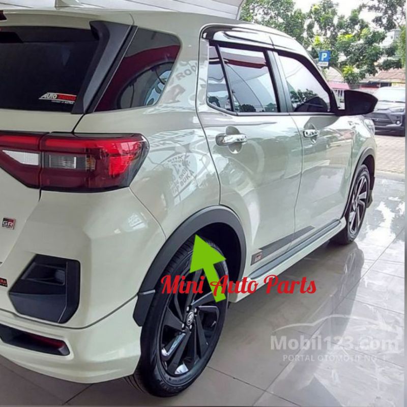 Jual OVER Fender MOULDING Bodykit QUARTER Belakang KANAN Raize ROCKY ...