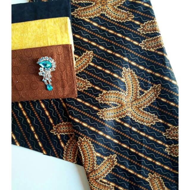 Jual Kain batik dan embos motif bintang laut warna dasar hitam seragam ...
