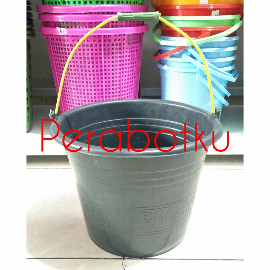 Jual Ember Hitam 22 SJP / Ember Cor Anti Pecah | Shopee Indonesia