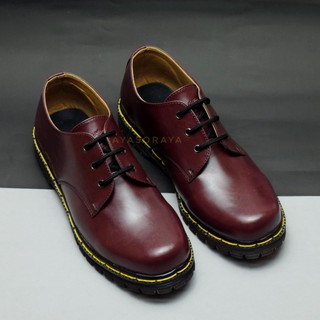 Jual SEPATU Docmart Dr Martens Martin 3 Lubang Low Boots Pria Wanita ...