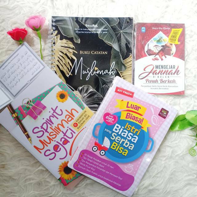 Jual Paket Buku Muslimah Tetaplah Shalihah Buku Catatan Muslimah Bonus ...