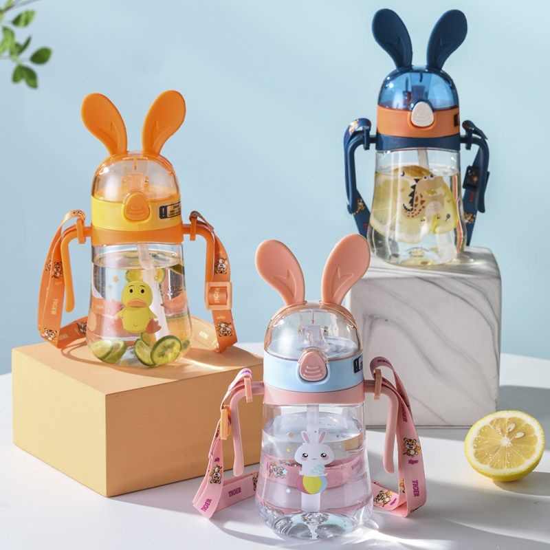 Jual Botol Minum Plastik Karakter Gagang Dengan Tali Gantung Dan ...